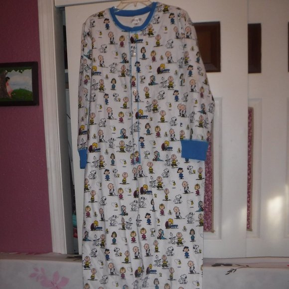 Peanuts | Intimates & Sleepwear | Schultz Peanuts Pajamas One Piece ...